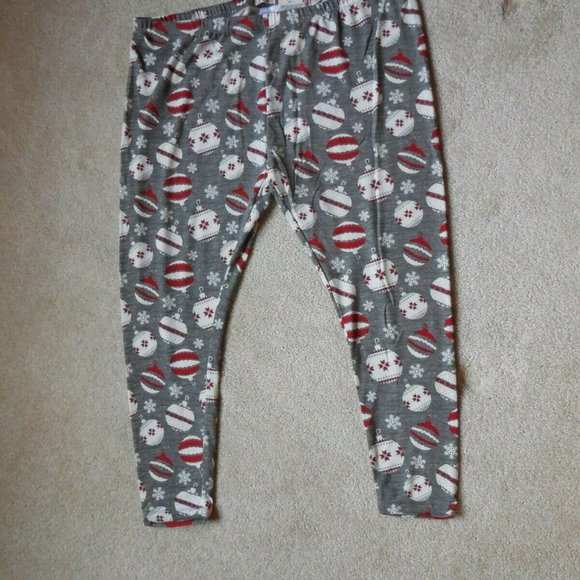 SO | Pants & Jumpsuits | Juniors So Plus Size Hatchi Holiday Leggings ...